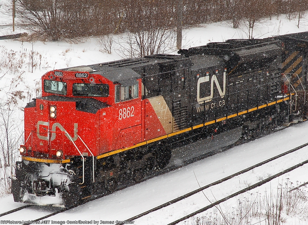 Lead unit on CN 384